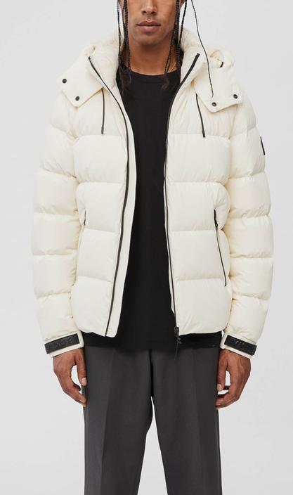 cream / 36 – fjall and lake